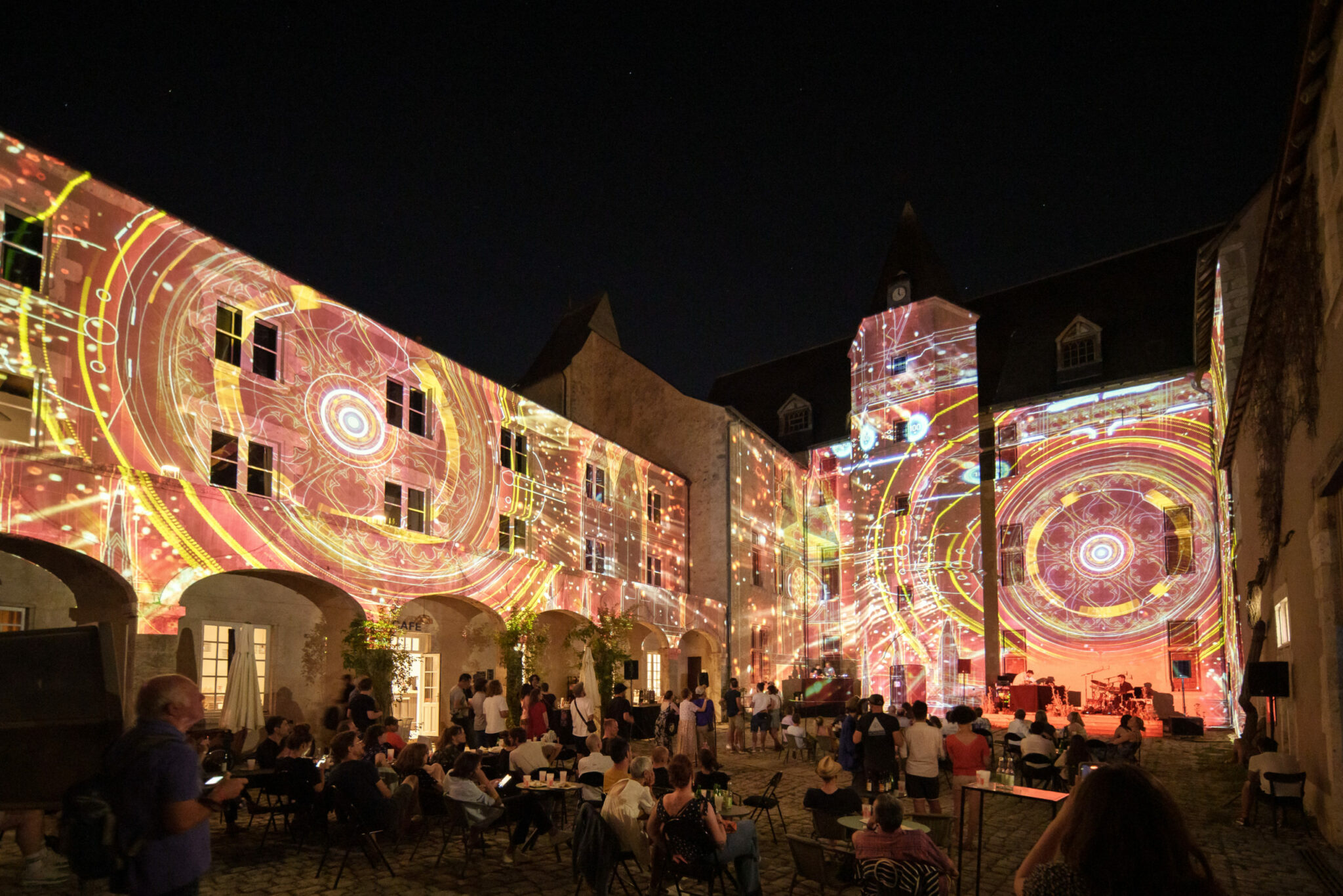 Château de Beaugency - Découvrez le Centre d'Art Numérique